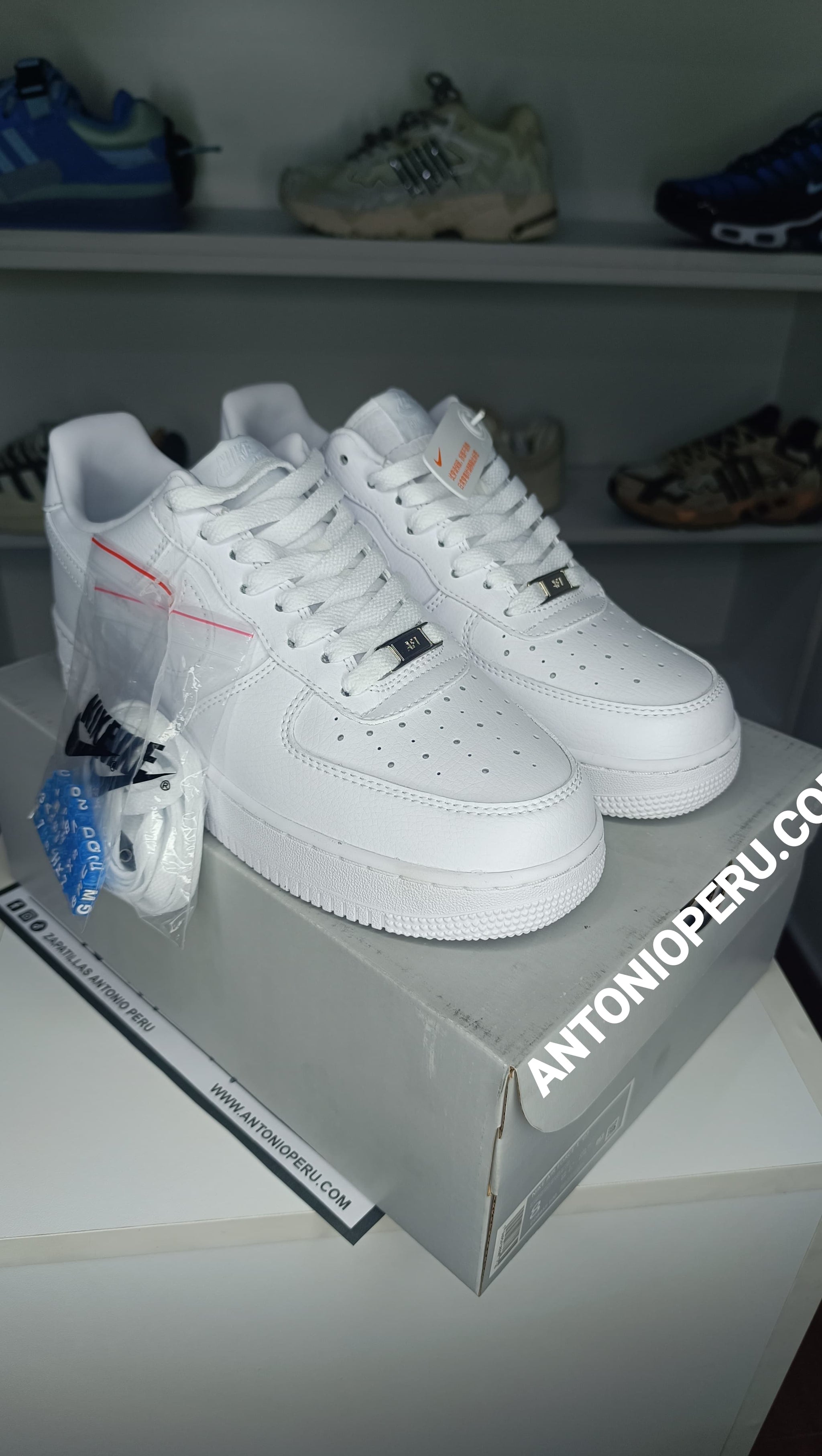 NIKE AIR FORCE 1 x DRAKE "NOCTA" PK – ANTONIO PERU